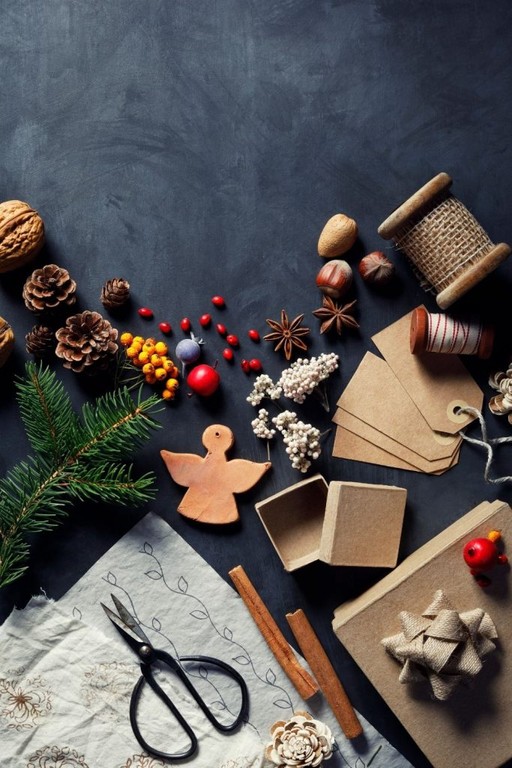 15 Tips For An Eco Friendly, Sustainable Christmas | Ecofeminist Mama